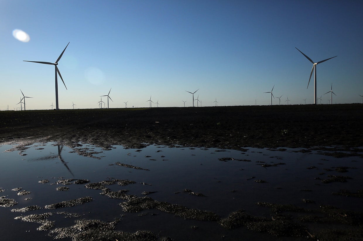 The future of renewable energy is in Texas - CBS News