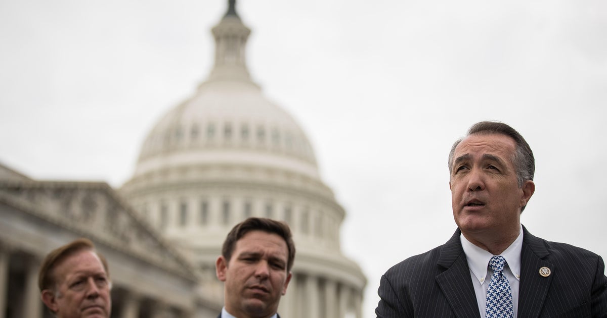 Conservative House member calls on Mueller to step down as special ...