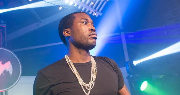 Rapper Meek Mill arrested in NYC over alleged dirt bike stunts - CBS News