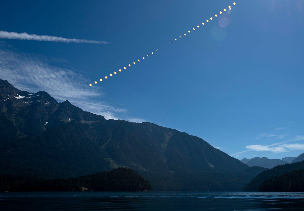 Dazzling solar eclipse photos that won't fry your eyes