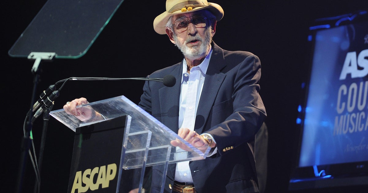 Don Williams, country singer who crooned "I Believe in You," dead at 78 ...
