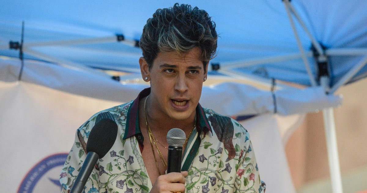 Milo Yiannopoulos plans to hold rally at UC Berkeley - CBS News