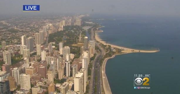Record-breaking heat wave envelops Chicago for 7th straight day - CBS News