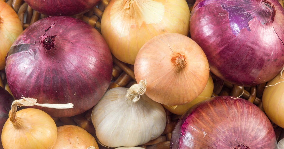 Salmonella outbreak linked to onions expands to 43 states - CBS News