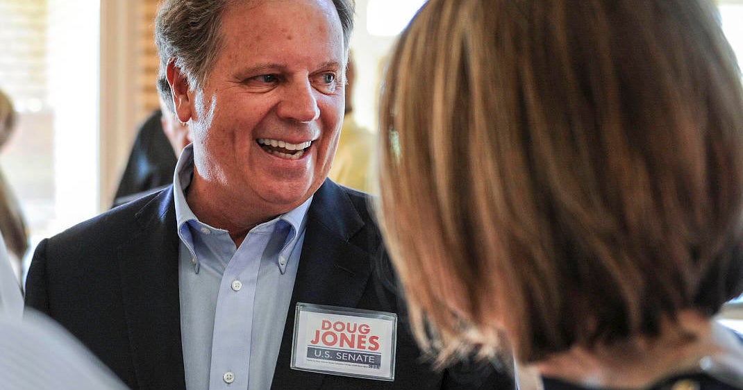 Doug Jones out-fundraises Roy Moore - CBS News