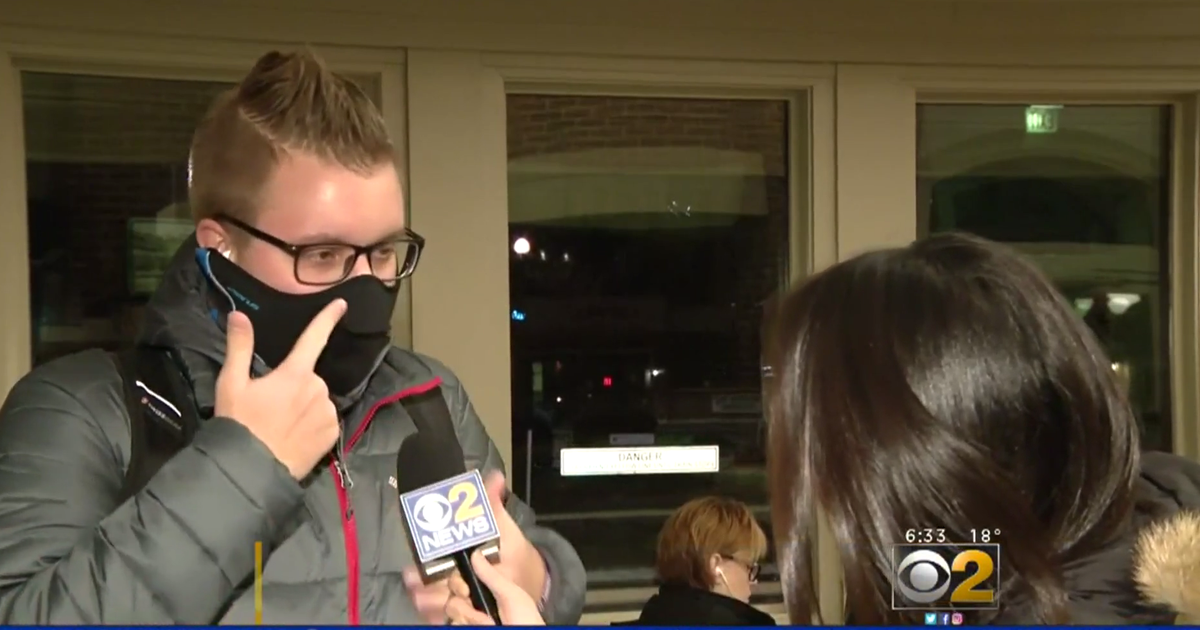 Record cold temperatures freeze Chicago - CBS News