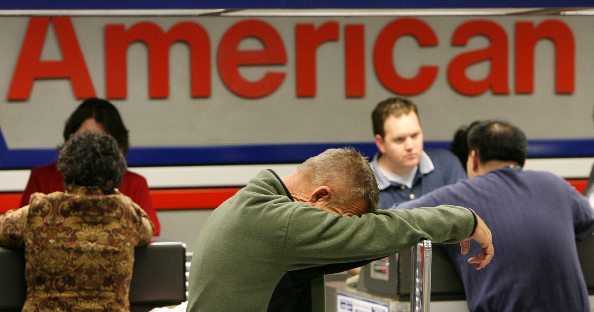 Why airline "bumping" fell to its lowest rate ever - CBS News