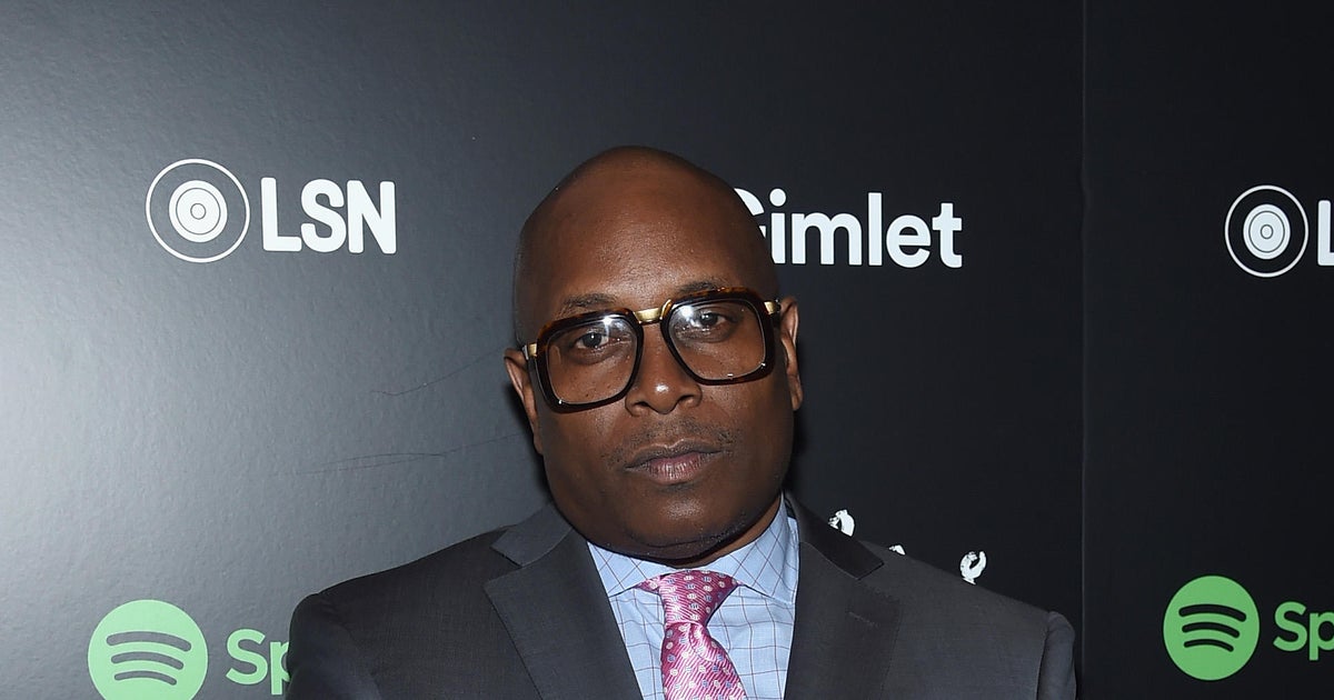 Reggie Osse,"Combat Jack" podcast host, is dead at 48 - CBS News