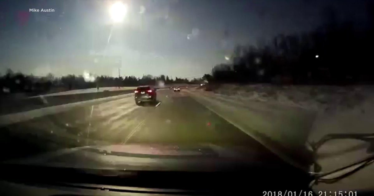 "Likely" meteor lights up sky over Michigan, National Weather Service ...