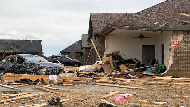 Deadly storm system rips through South, Central U.S. - CBS News