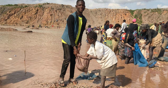 CBS News finds children mining cobalt in Democratic Republic of Congo ...