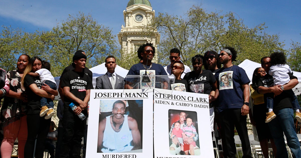 Stephon Clark rally: Hundreds seek justice for unarmed man shot dead by ...
