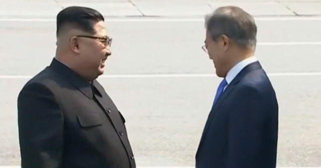 North Korean leader takes first steps in South as talks begin - CBS News