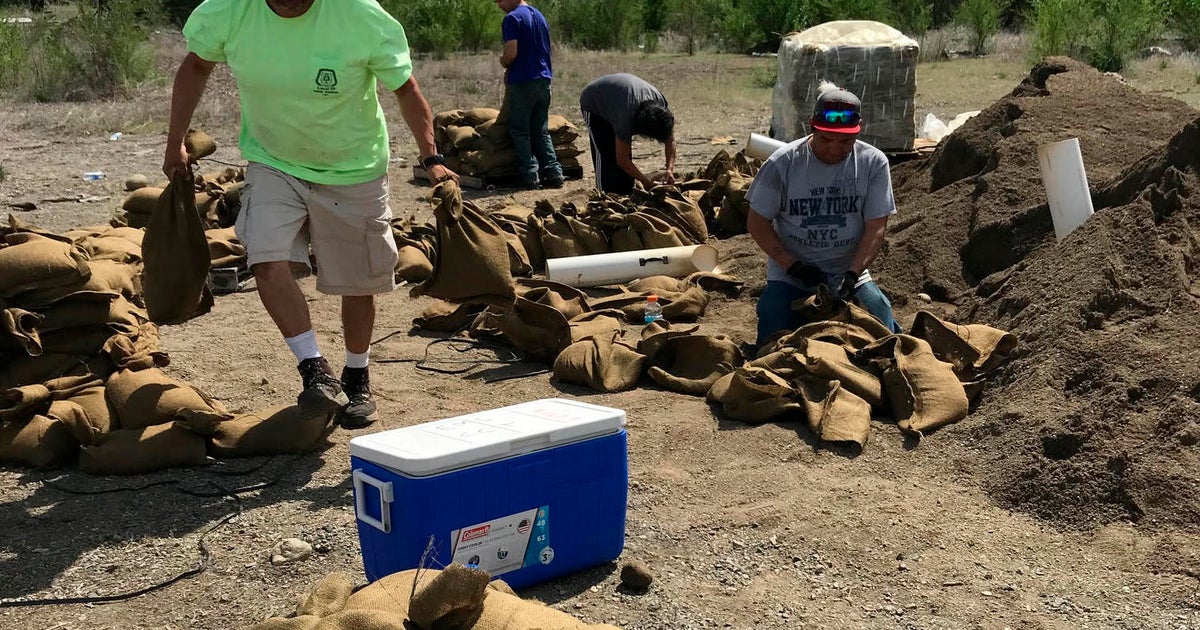 Eastern Washington flooding reaches emergency levels - CBS News