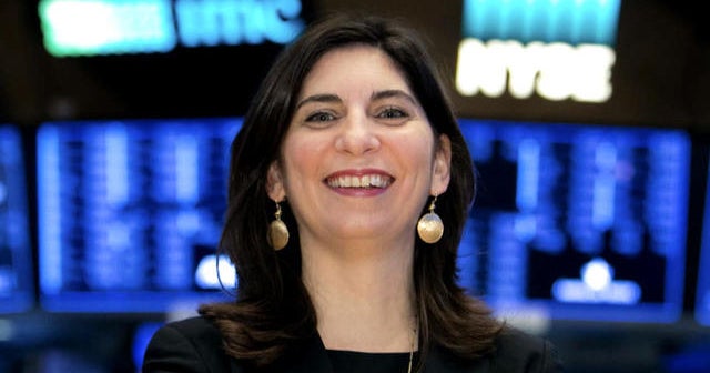 Stacey Cunningham makes history as first woman to lead NYSE - CBS News
