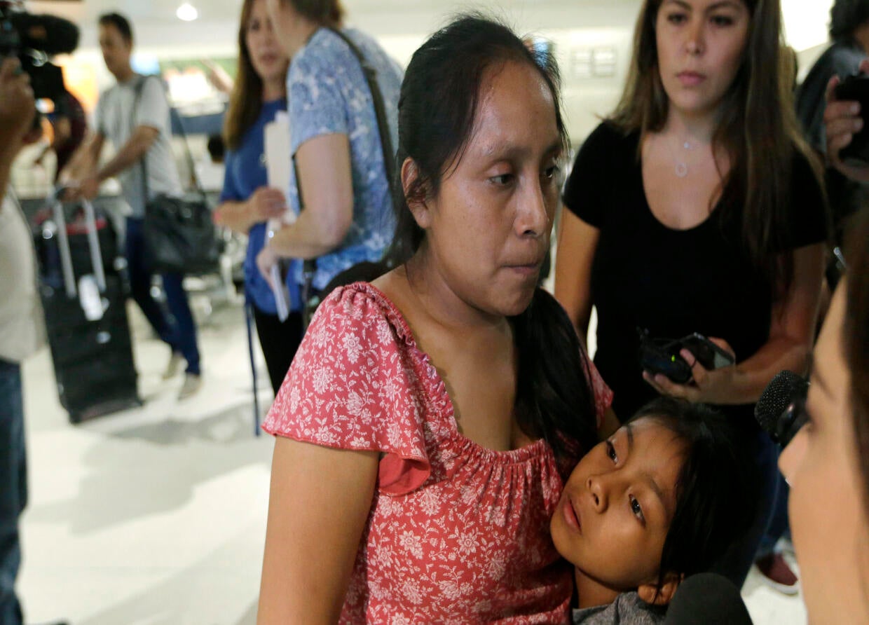 After being separated from daughter at border, mom warns illegal ...