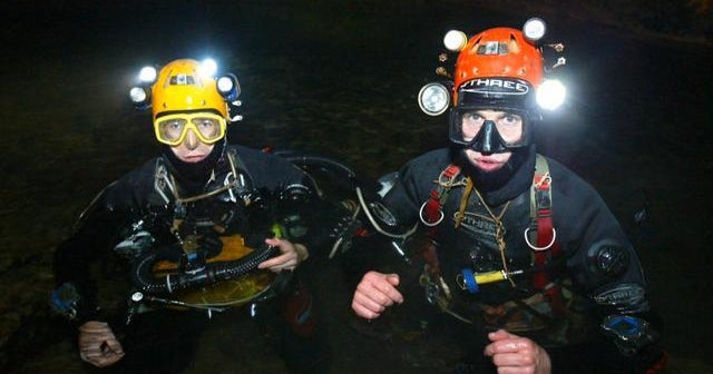 Meet the British divers helping craft a plan in the Thailand cave ...