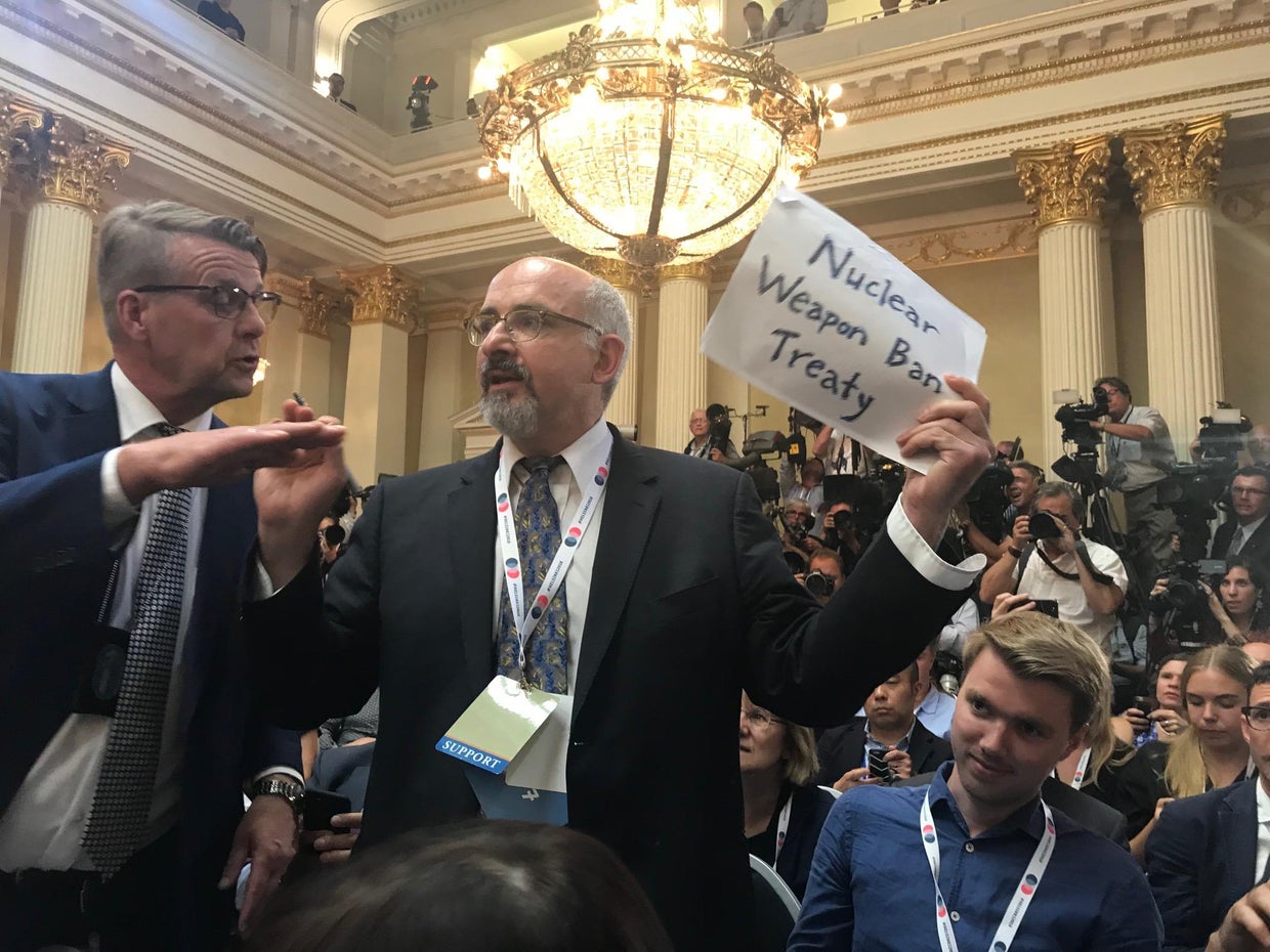 Sam Husseini, reporter with The Nation, removed from Trump-Putin press ...