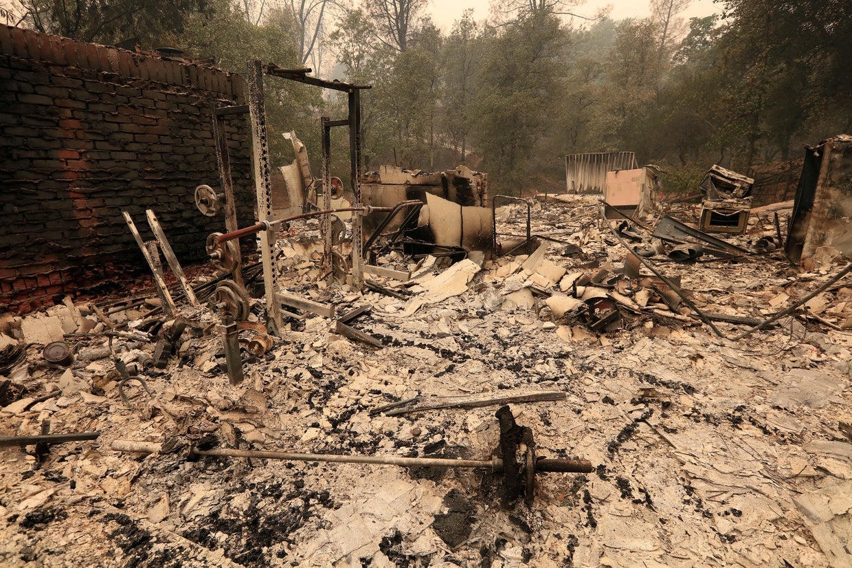 Deadly wildfire burns Northern California