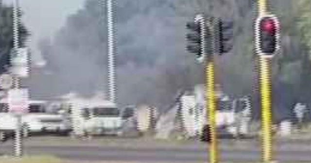 Cash-in-transit heists cripple South Africa - CBS News