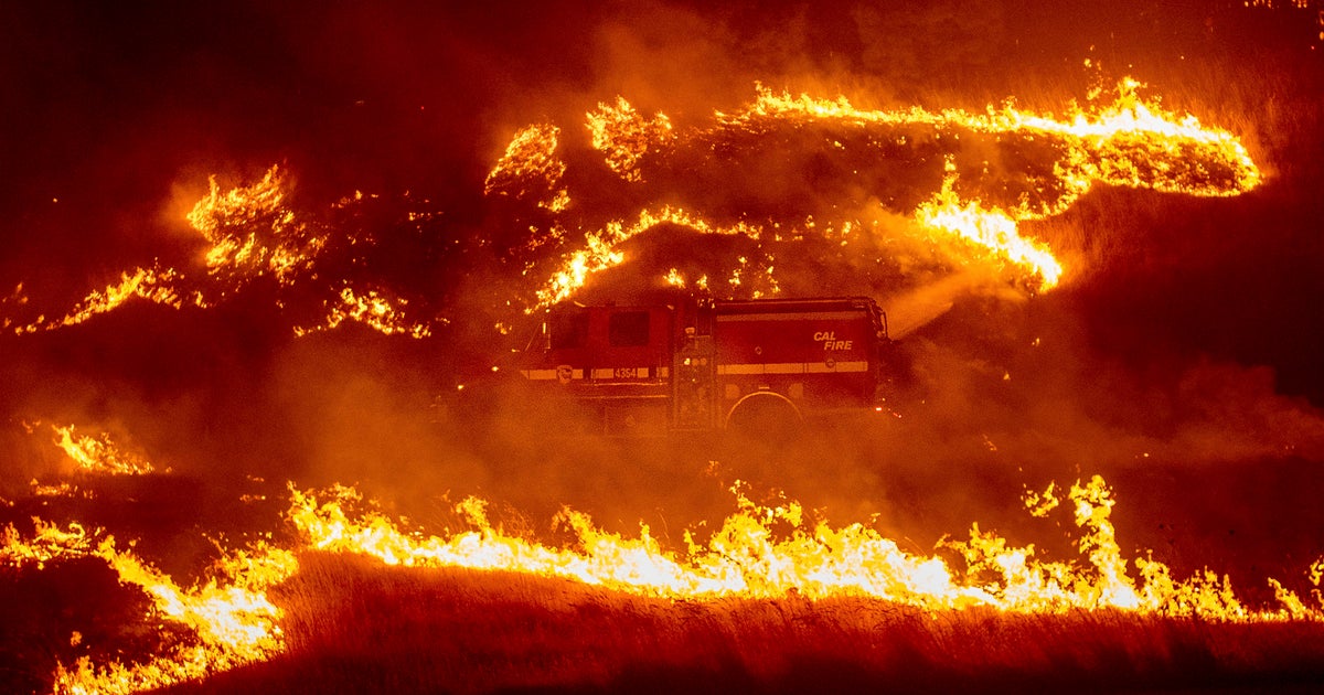 Delta Fire: Dramatic tales after roaring wildfire closes major Calif ...