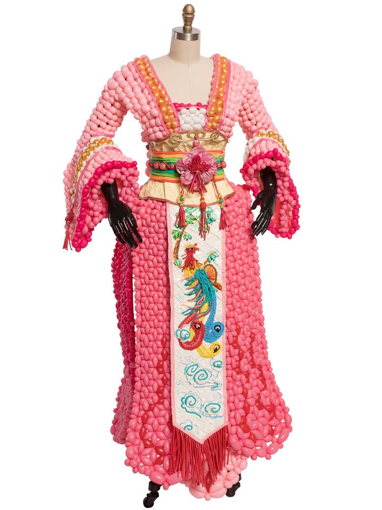 Art made of balloons