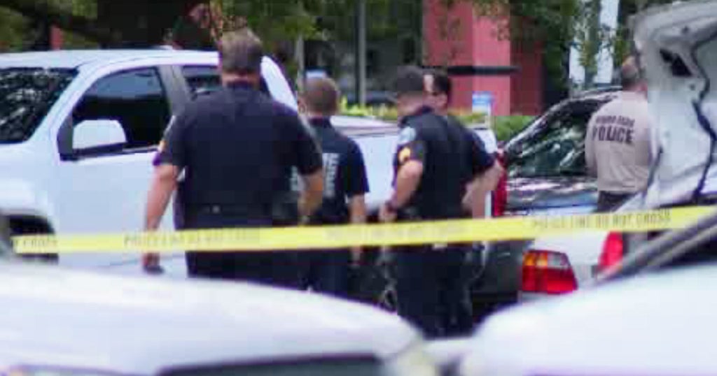 Murder-Suicide Turns Doral Strip Mall Into Crime Scene - CBS Miami