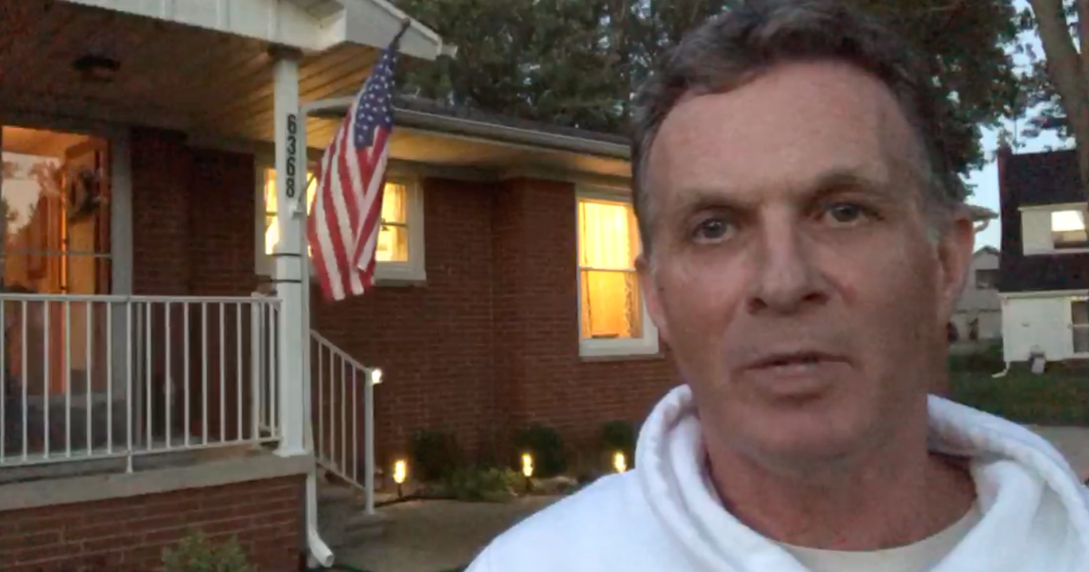 Doug Dunbar With 'Mama Dunbar' During Her Final Journey - CBS Texas