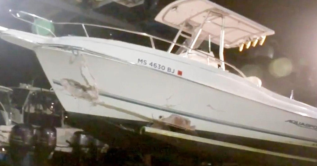 5 Rescued From Buzzards Bay After Boat Hits Buoy - CBS Boston