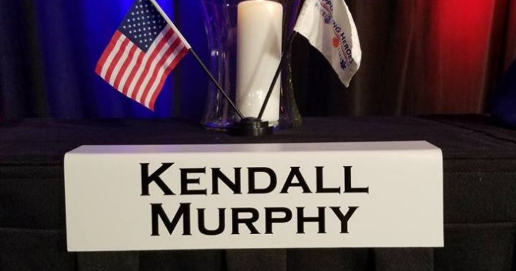 Fiancée Takes Wedding Photos Alone To Honor The Sudden Death Of Her ...