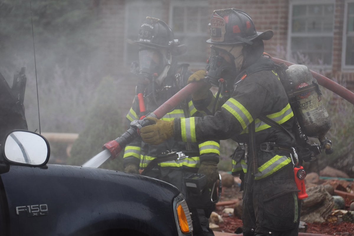 Firefighters Quickly Put Out Car Fire In Driveway Of Home - CBS Colorado