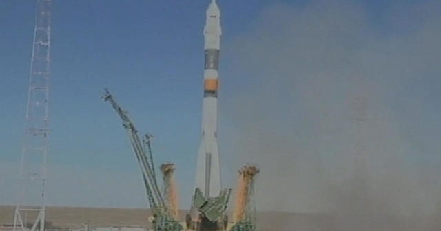 Rocket failure forces emergency landing for space crew - CBS News