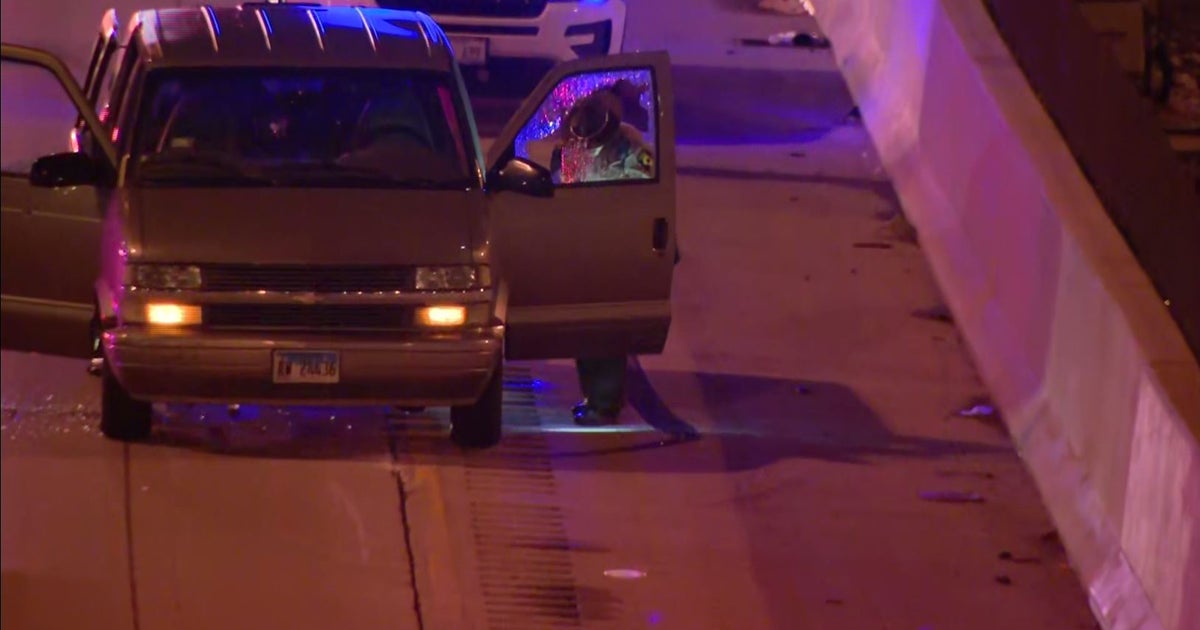 Inbound Dan Ryan Expressway Reopens After Early Morning Shooting - CBS ...