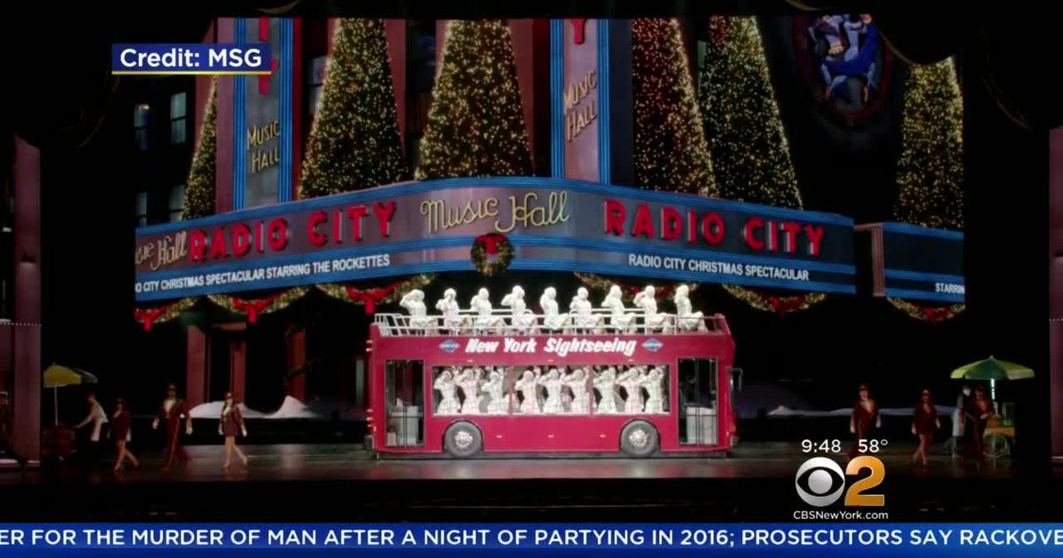 Rockettes 'Kick Off' Holiday Season With Annual Christmas Spectacular ...