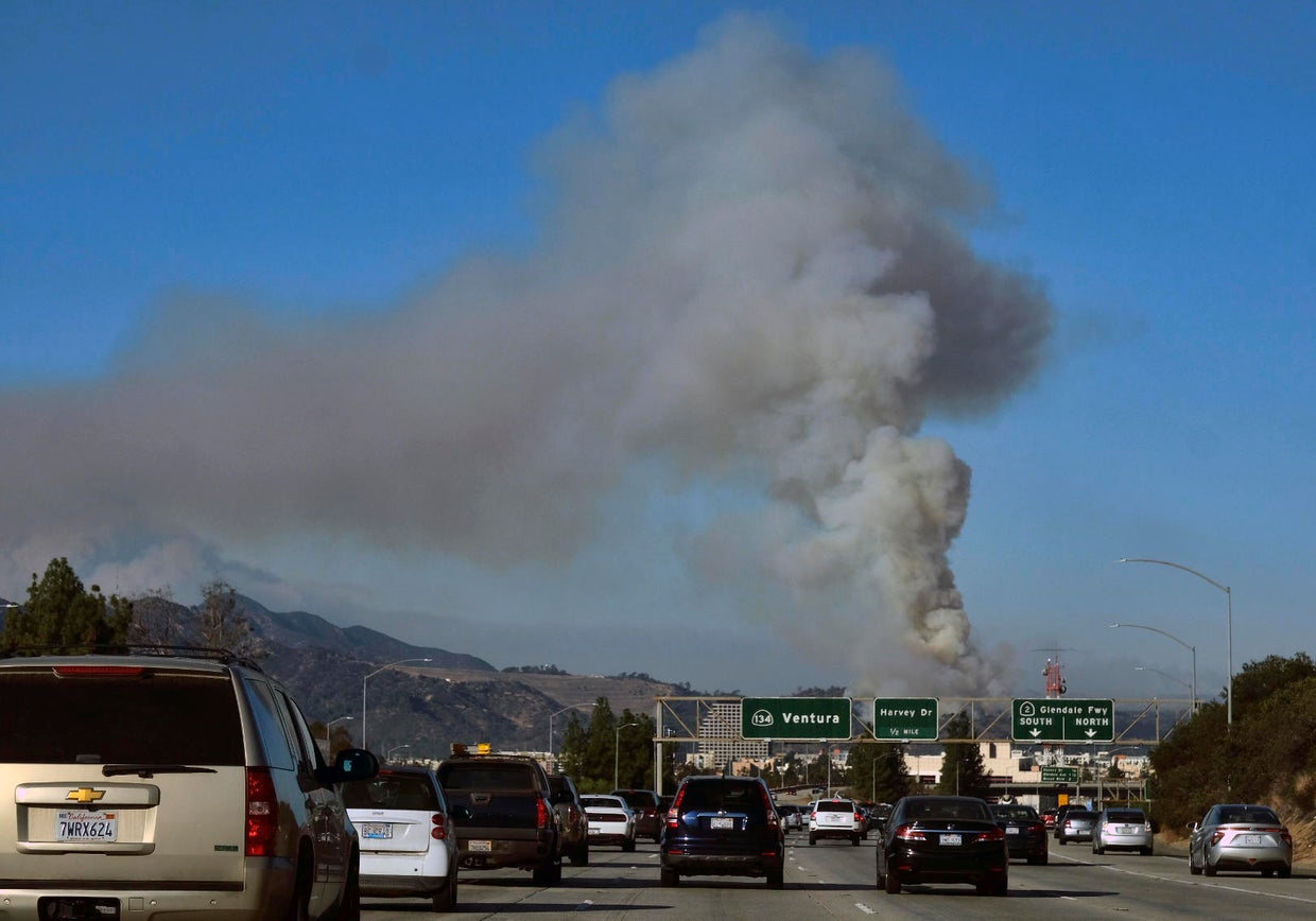 Wildfires tear through Northern, Southern California: Images of Camp ...