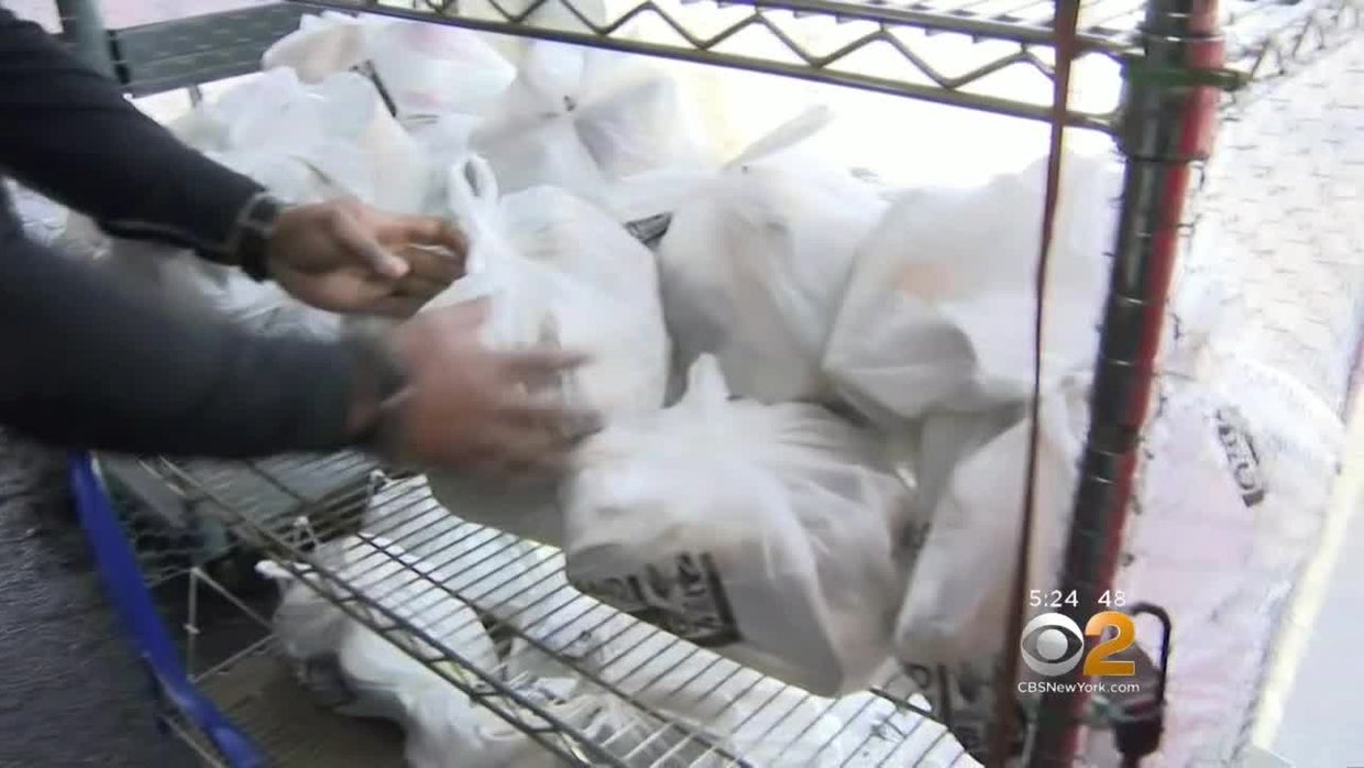 'Fill The Bag' Thanksgiving Tradition Still Going Strong - CBS New York