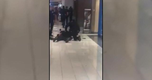 Video shows moments after police shot black man at Alabama mall - CBS News