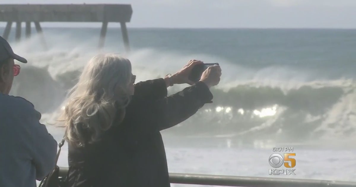 High Surf Conditions Create Spectacular Wave Show Along Coast - CBS San ...