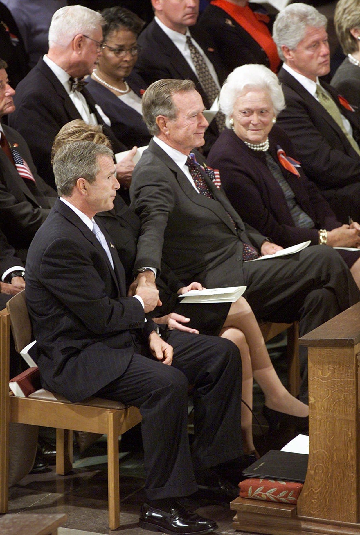 George W. Bush's emotional eulogy for his father marks a first in U.S ...