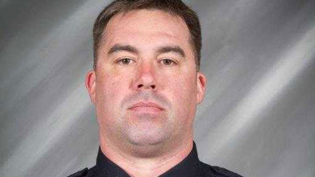 Outpouring Of Support After Worcester Firefighter Dies In Action - CBS ...