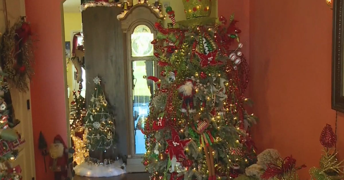 North Carolina Woman Has Over 175 Christmas Trees Inside Home - CBS ...
