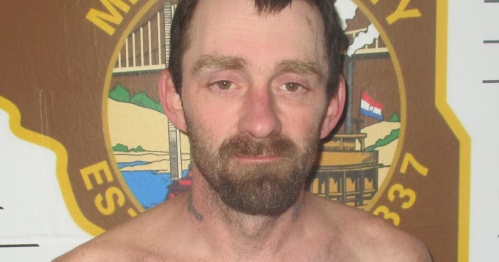 Man Says He 'Accidentally' Shot Girlfriend While Firing At Dog - CBS ...