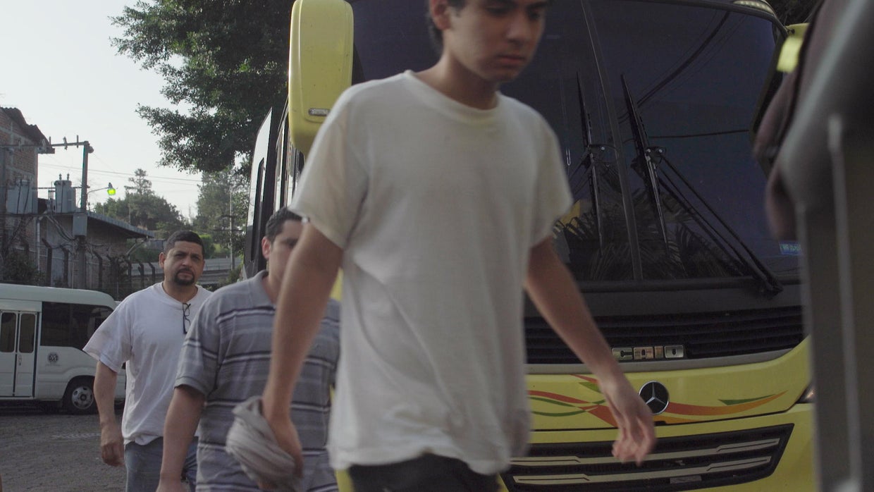 Illegal immigration: Many migrants who get deported from the U.S. back ...