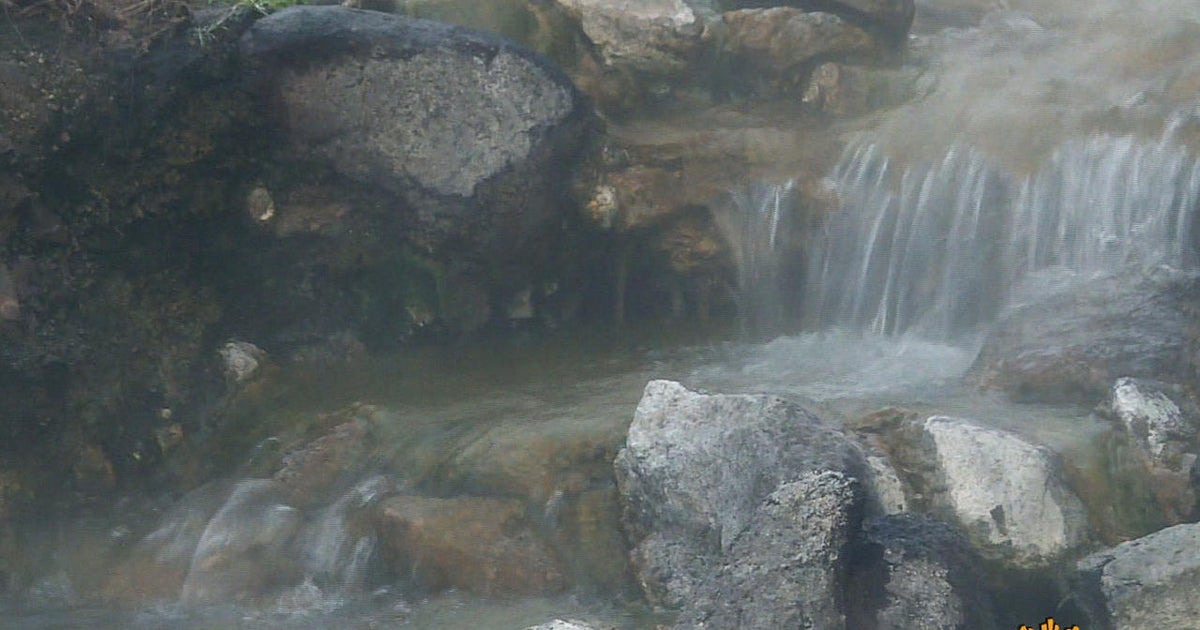 Moment in nature: Idaho hot springs - CBS News