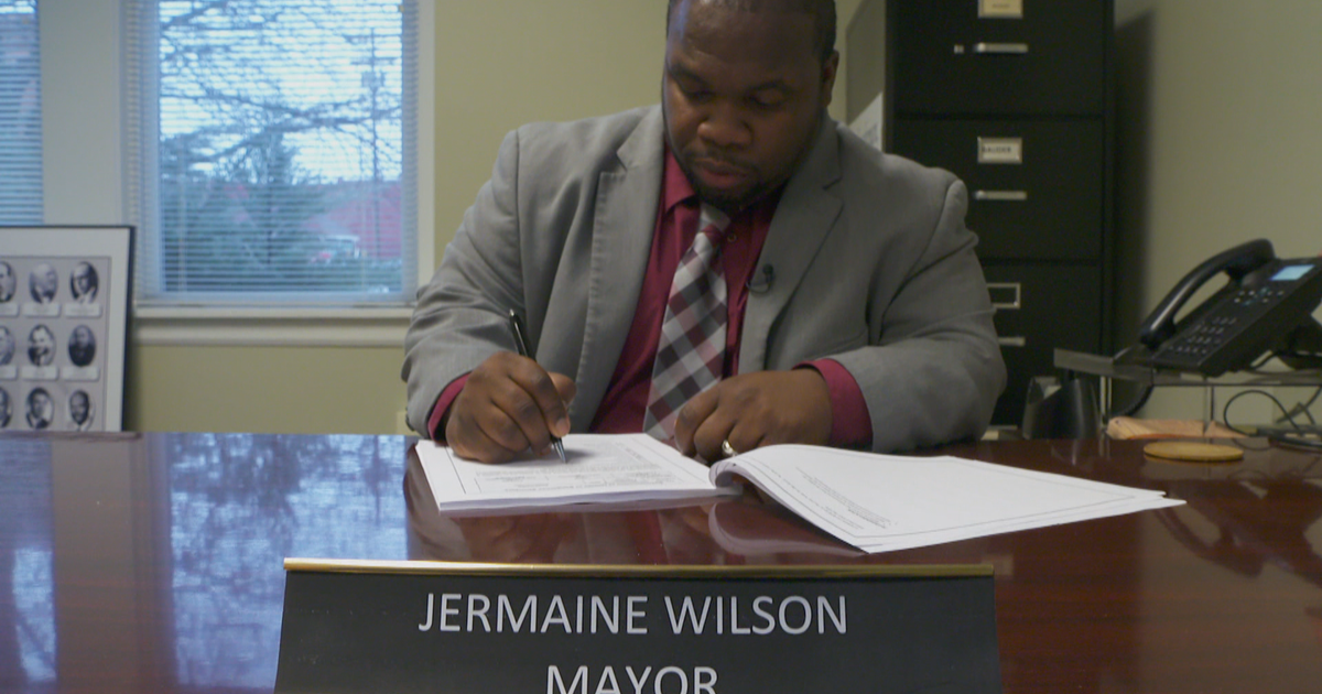 Man who was once in prison's maximum-security wing is now a mayor - CBS ...