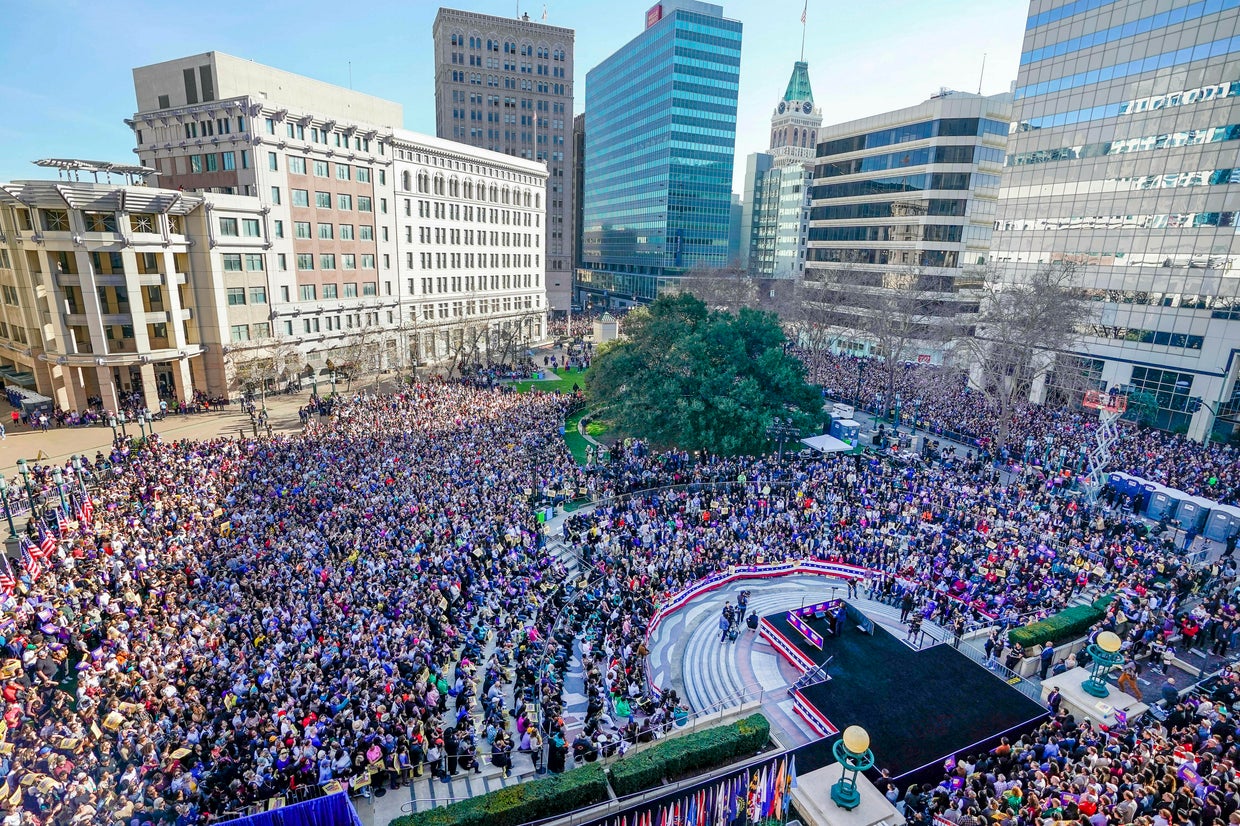 Kamala Harris 2020: Democratic candidate holds rally to kick off ...
