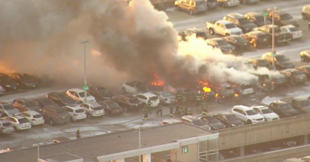 Newark airport fire today: Several cars burned in parking garage blaze ...