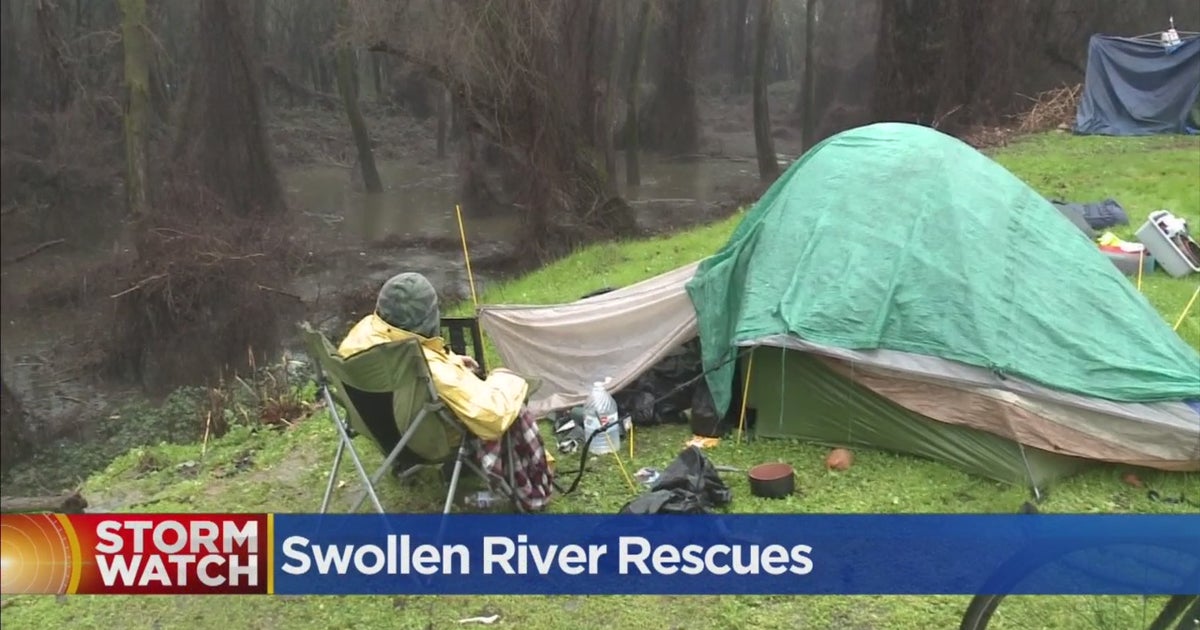 Water Rescue Teams Prepare For Homeless Rescues With Rising River ...