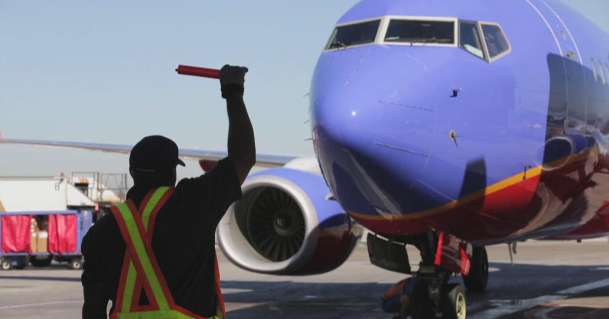 Southwest Airlines mechanics raise alarm about safety as flights are ...