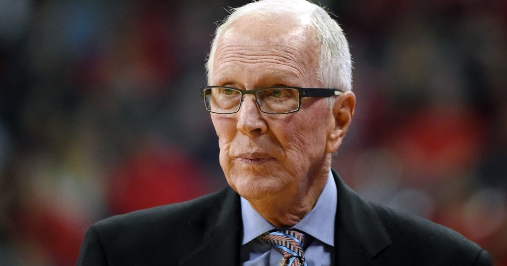 Steve Fisher gets warm welcome at Michigan with 1989 team - CBS Detroit